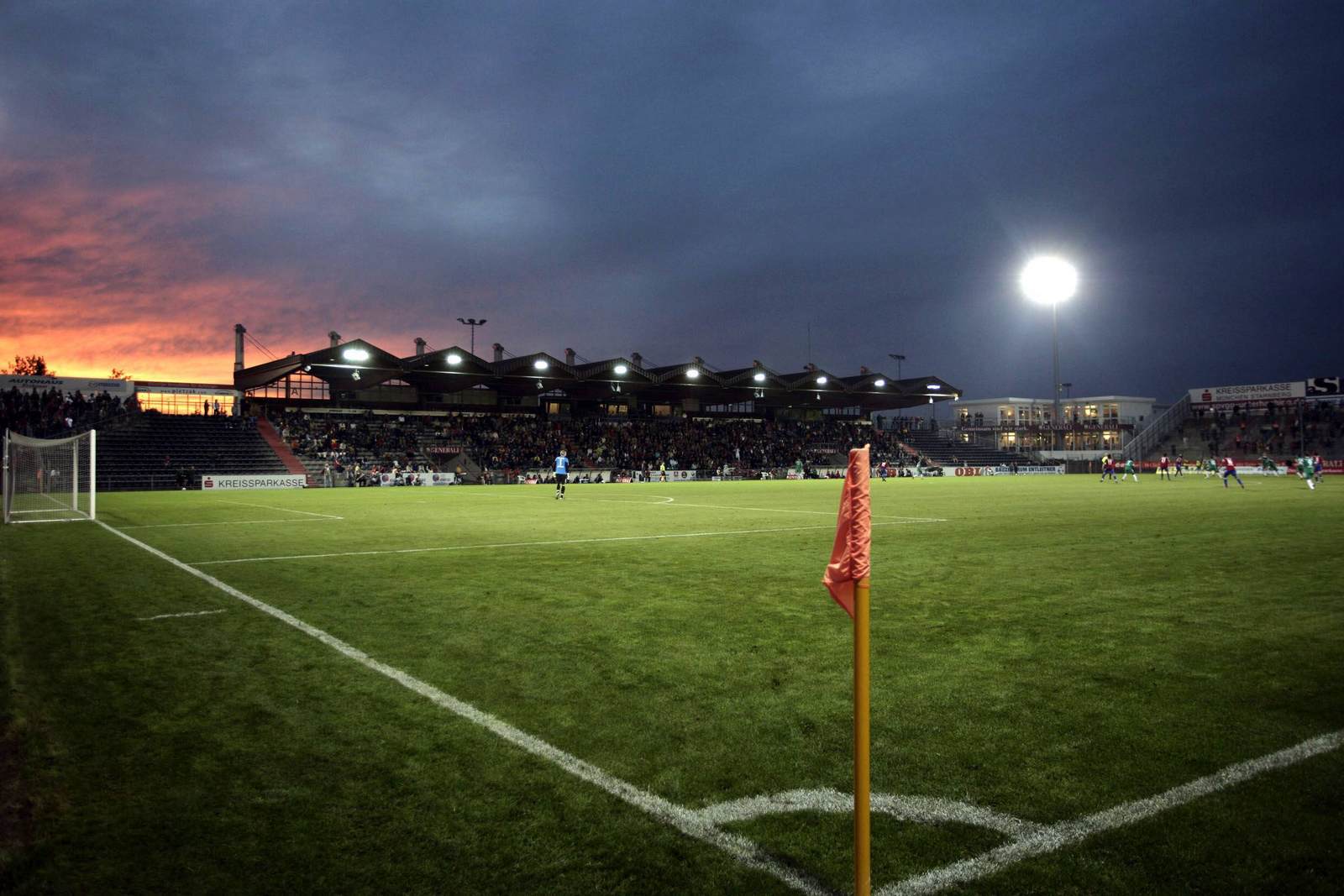 SpVgg Unterhaching: Stadionvorstellung SpVgg Unterhaching: Stadionvorstellung